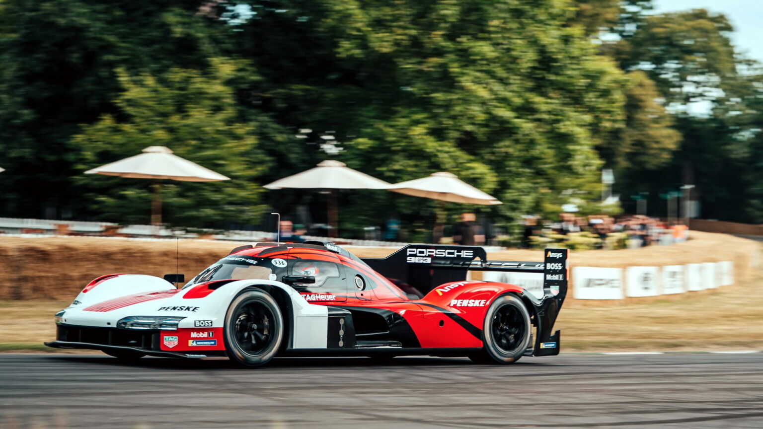 New Porsche 963 Is A 670 HP GTP Hypercar That Will Race At Daytona And ...