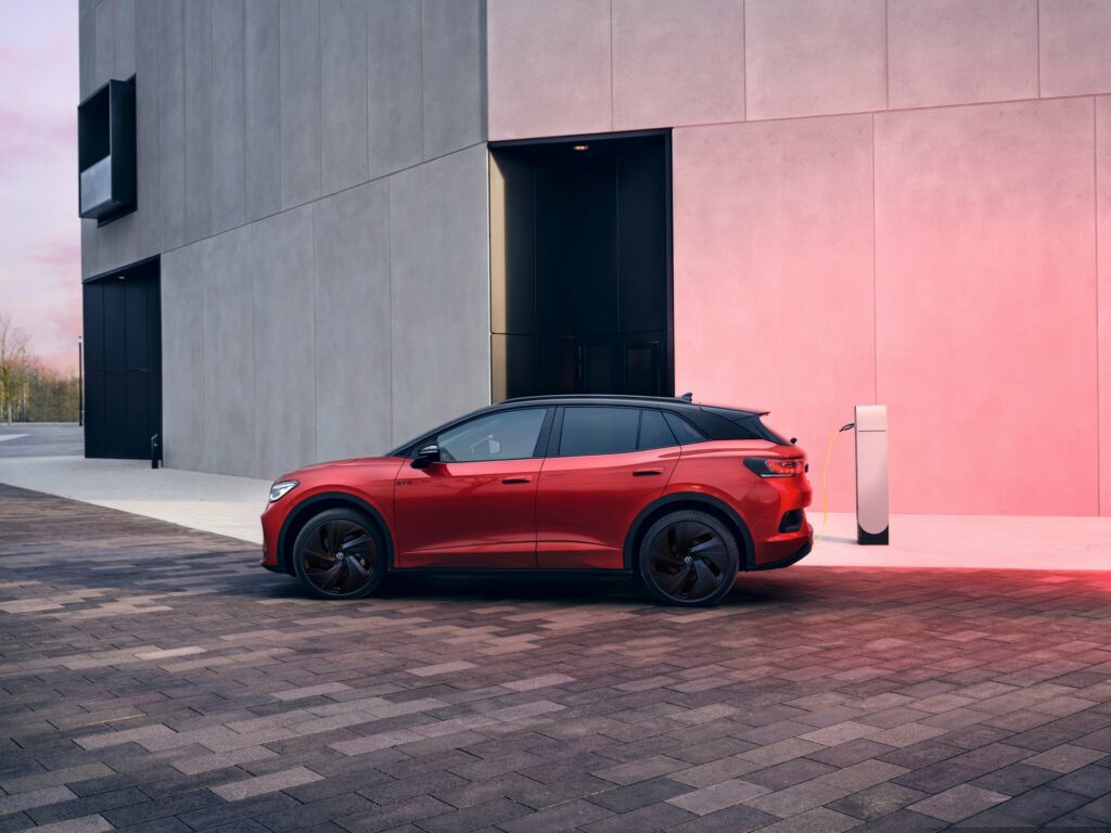 VW Updates ID.4 GTX And ID.5 GTX With Red And Black Theme, More ...