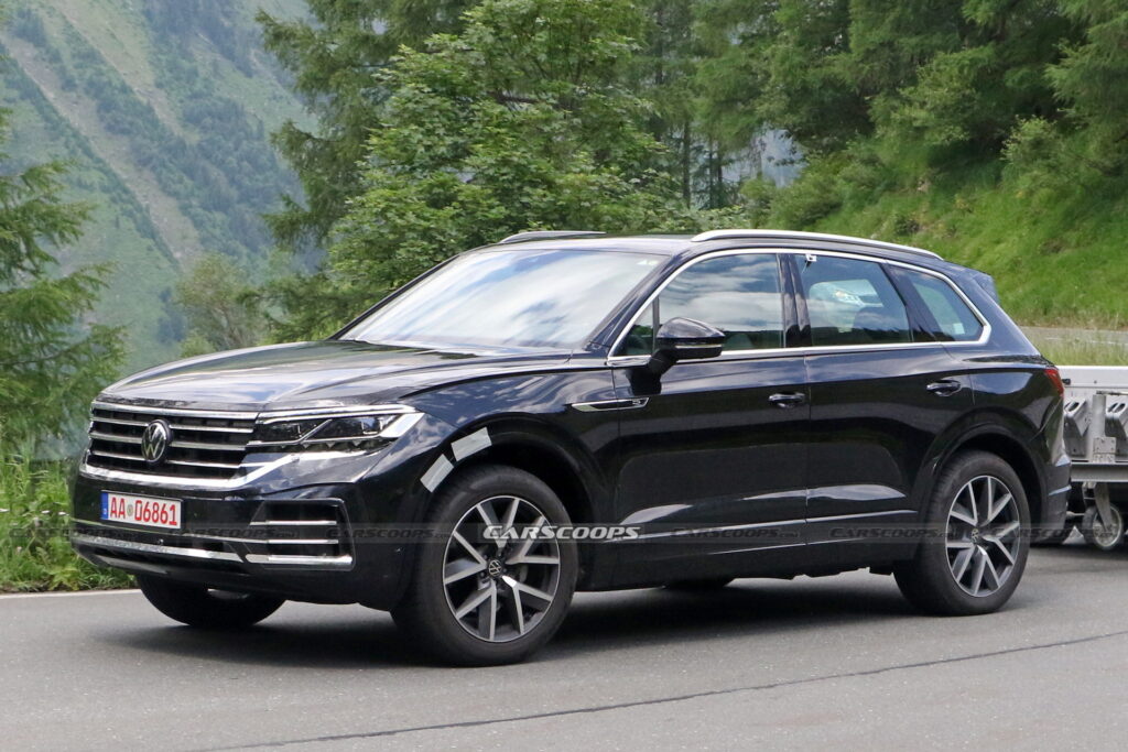 VW Touareg Getting Ready For Its Facelift With Updated Tech And Styling ...