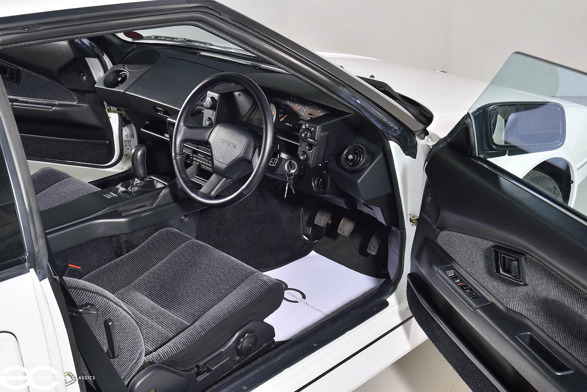 This 1,377-Mile Toyota MR2 Is As Good As New (And Costs As Much As A ...