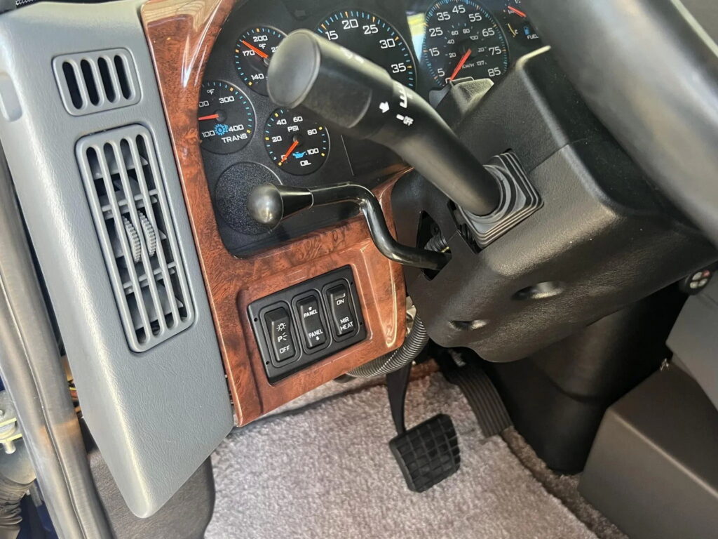 International Cxt Interior