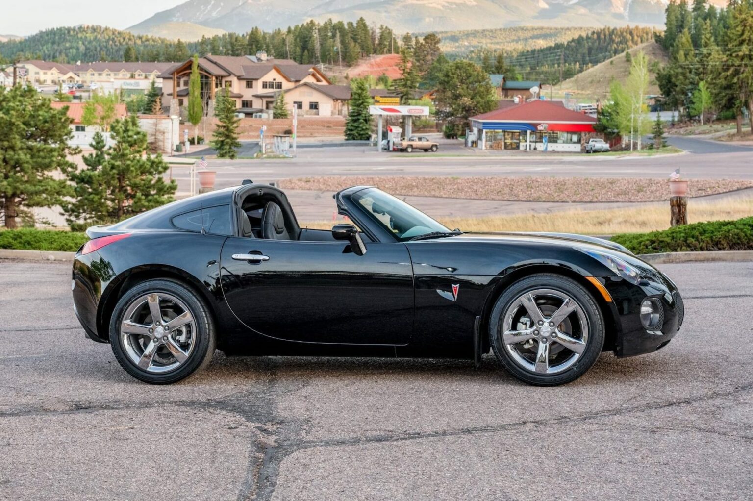 The Pontiac Solstice GXP Coupe Is Rarer Than A Ferrari F40 | Carscoops