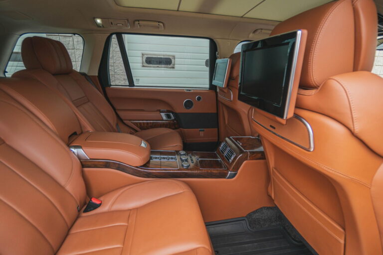 SUVs Don’t Get More Luxurious Than This Range Rover SV Autobiography ...