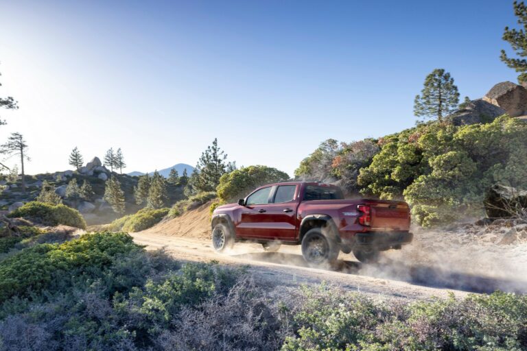 2023 Chevrolet Colorado Starts At $30,695 And You Can Build Yours Now ...