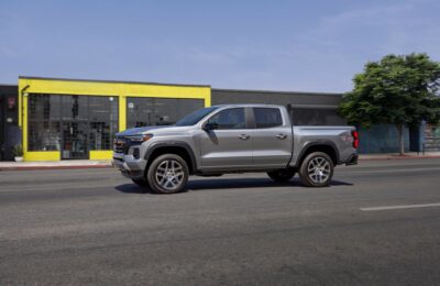2023 Chevrolet Colorado Starts At $30,695 And You Can Build Yours Now ...