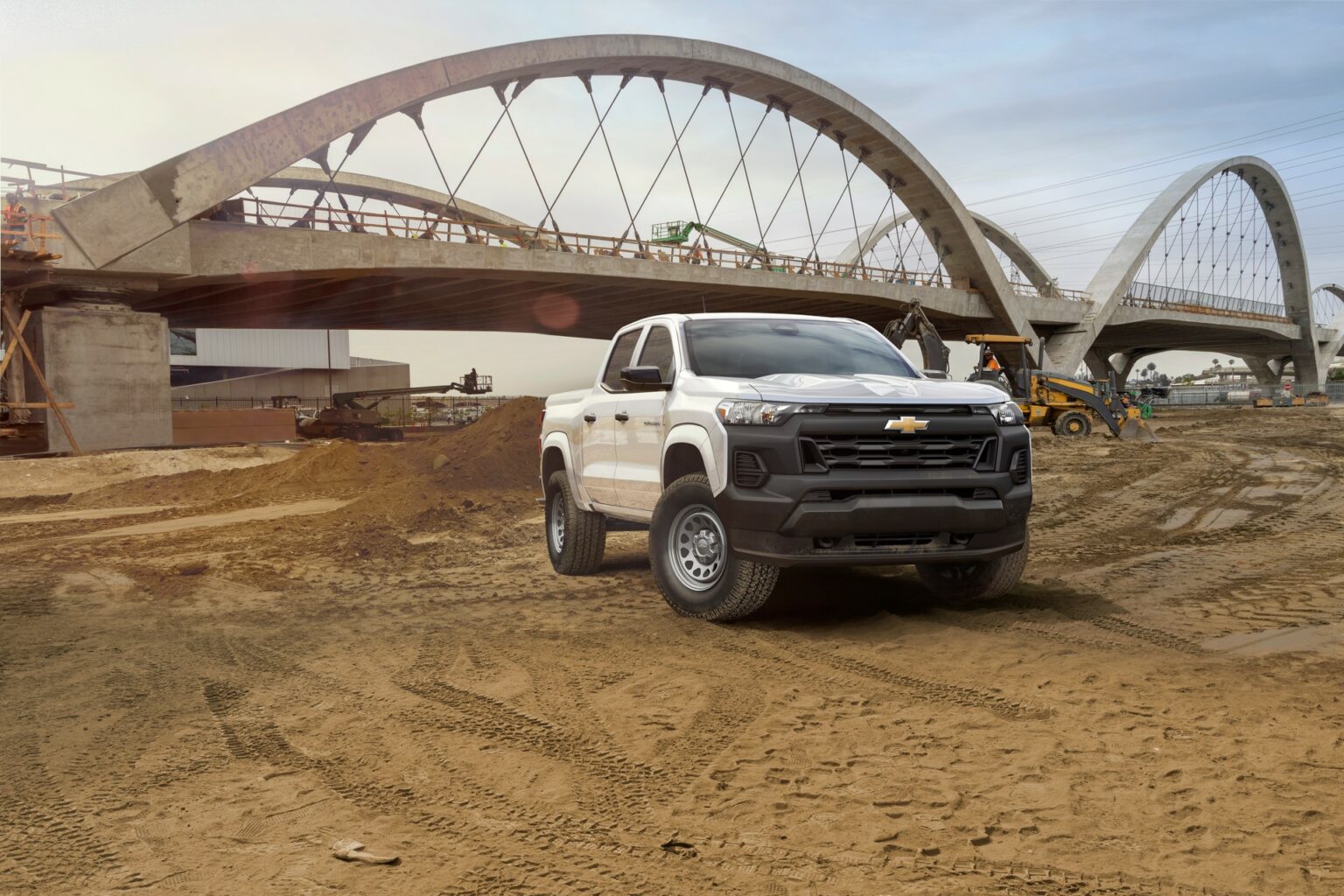 2023 Chevrolet Colorado Starts At $30,695 And You Can Build Yours Now ...