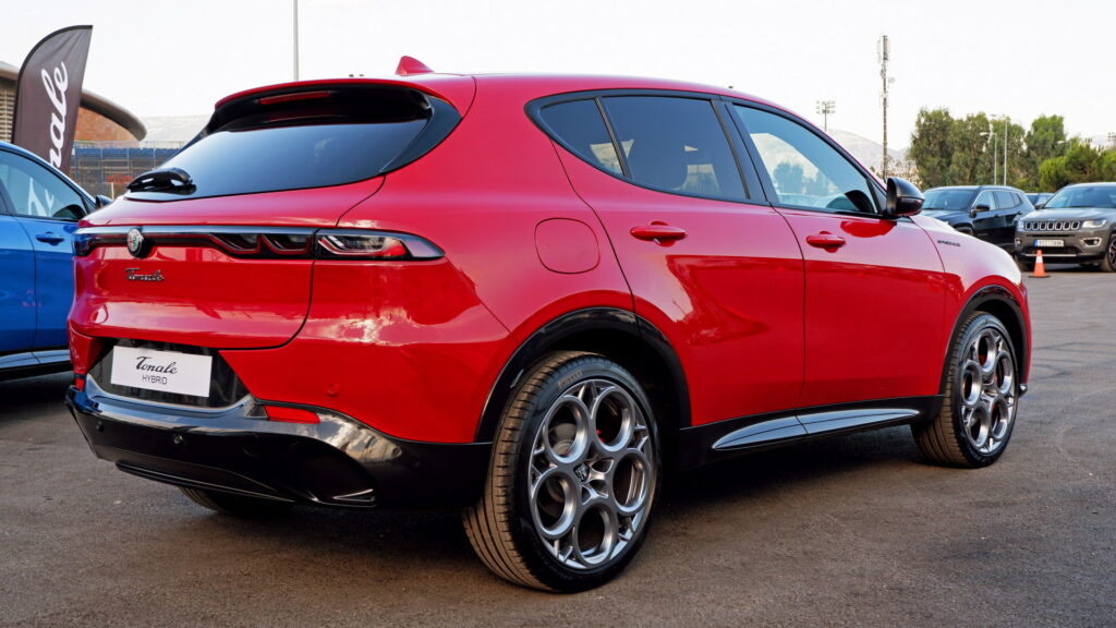 We Get Up Close To The New 2023 Alfa Romeo Tonale Compact SUV | Carscoops