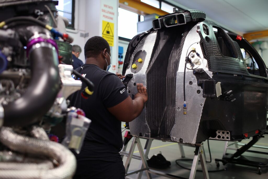 BMW Returning To Le Mans In 2024 With M Hybrid V8 | Carscoops