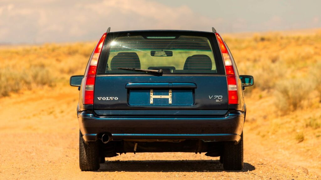 Gus Fring’s Volvo V70 Wagon From Breaking Bad Is Going Up For Auction ...