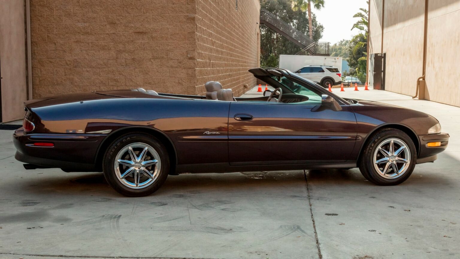 Embrace Summer With This 1995 Buick Riviera Convertible Concept | Carscoops