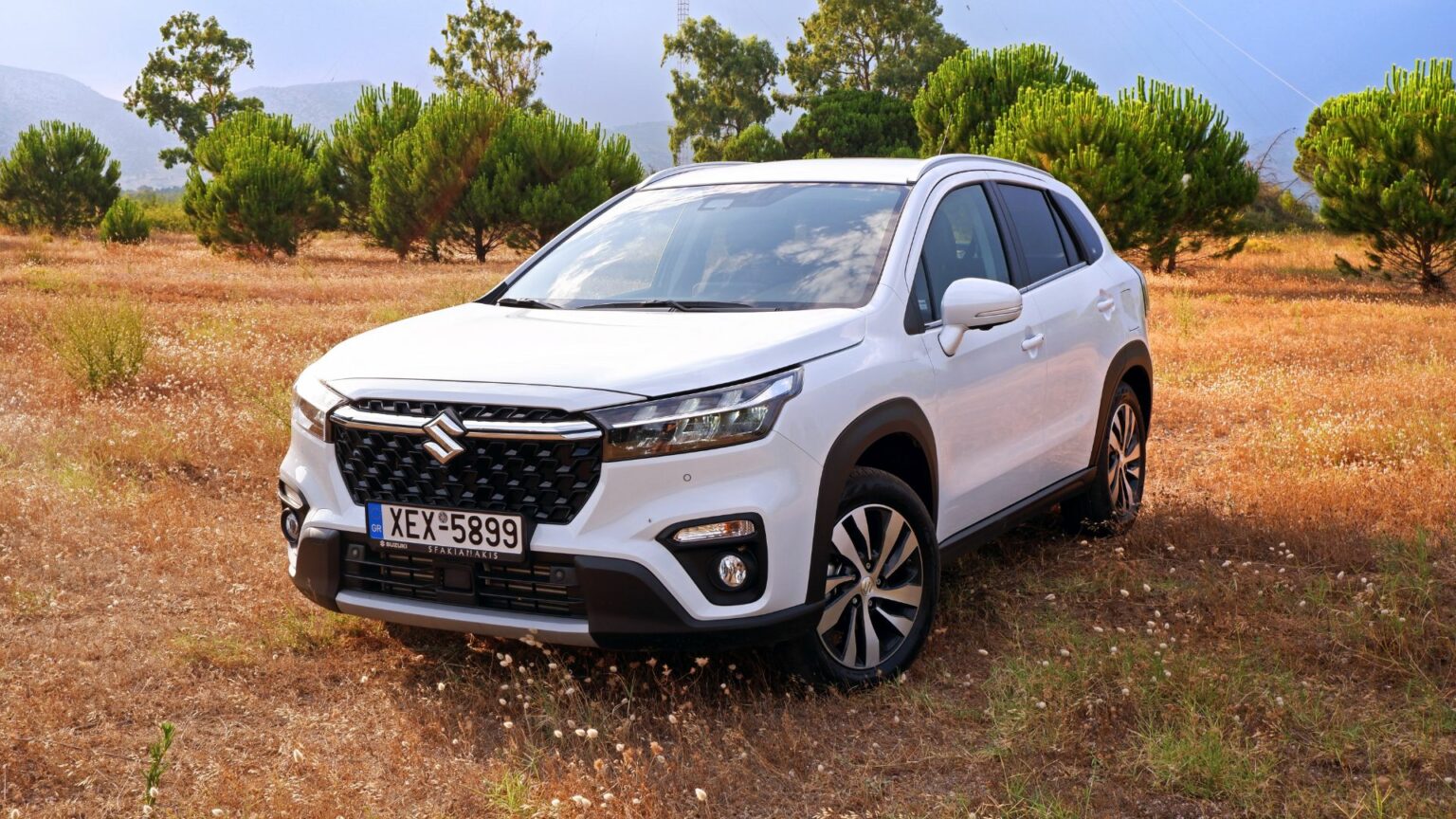 We’re Driving The Suzuki SX4 S-Cross Hybrid Allgrip, What Do You Want ...