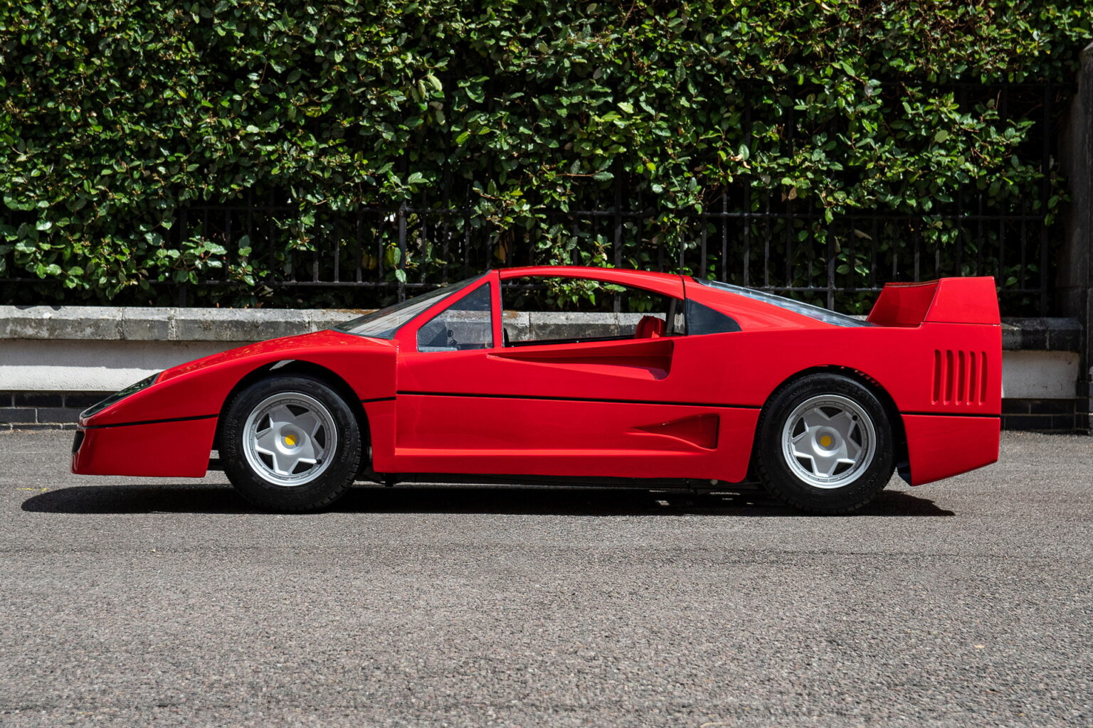 This Fancy Go Kart Is Shaped After The Iconic Ferrari F40 | Carscoops