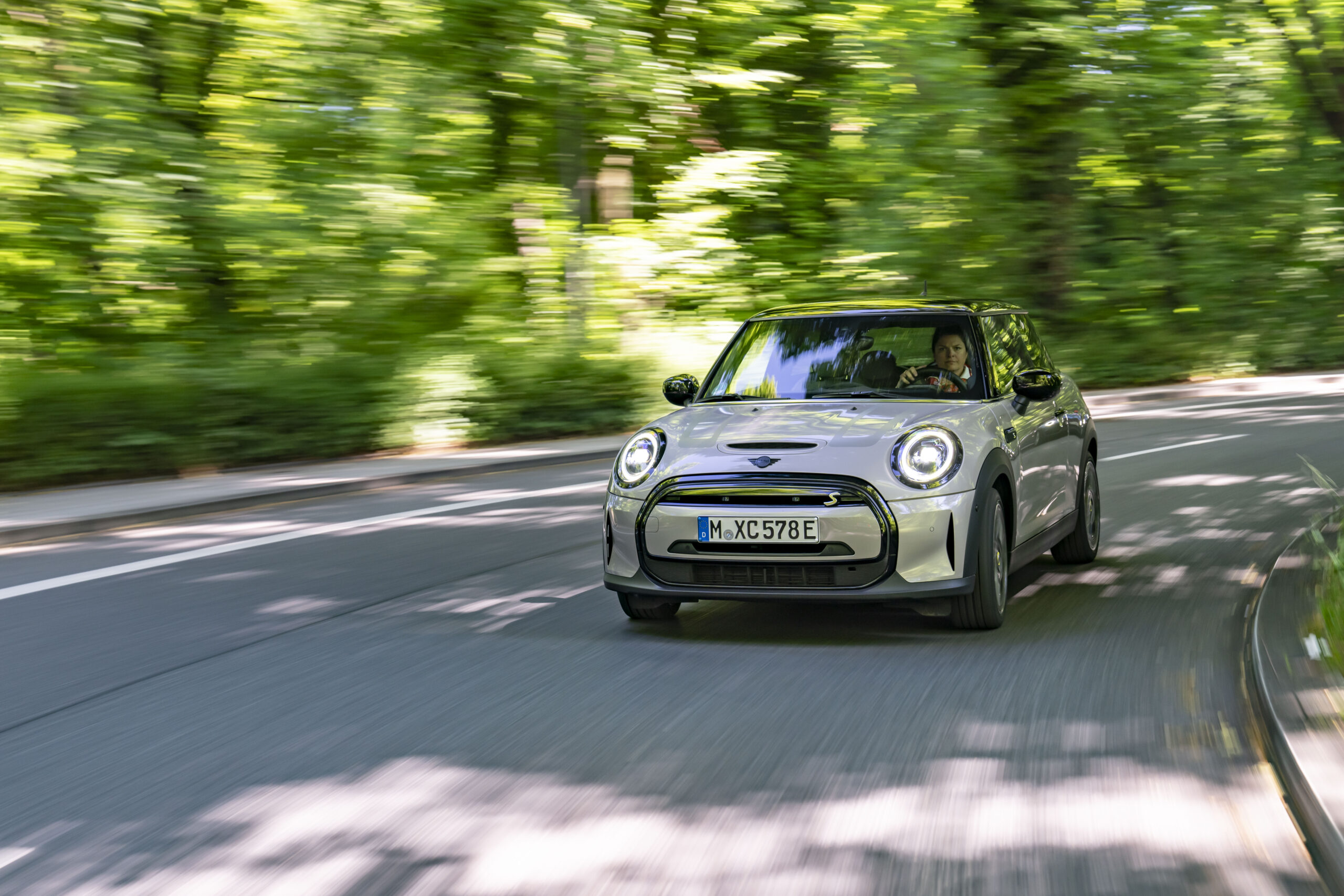 MINI Shows Specially Converted Cooper SE For People With Disabilities ...