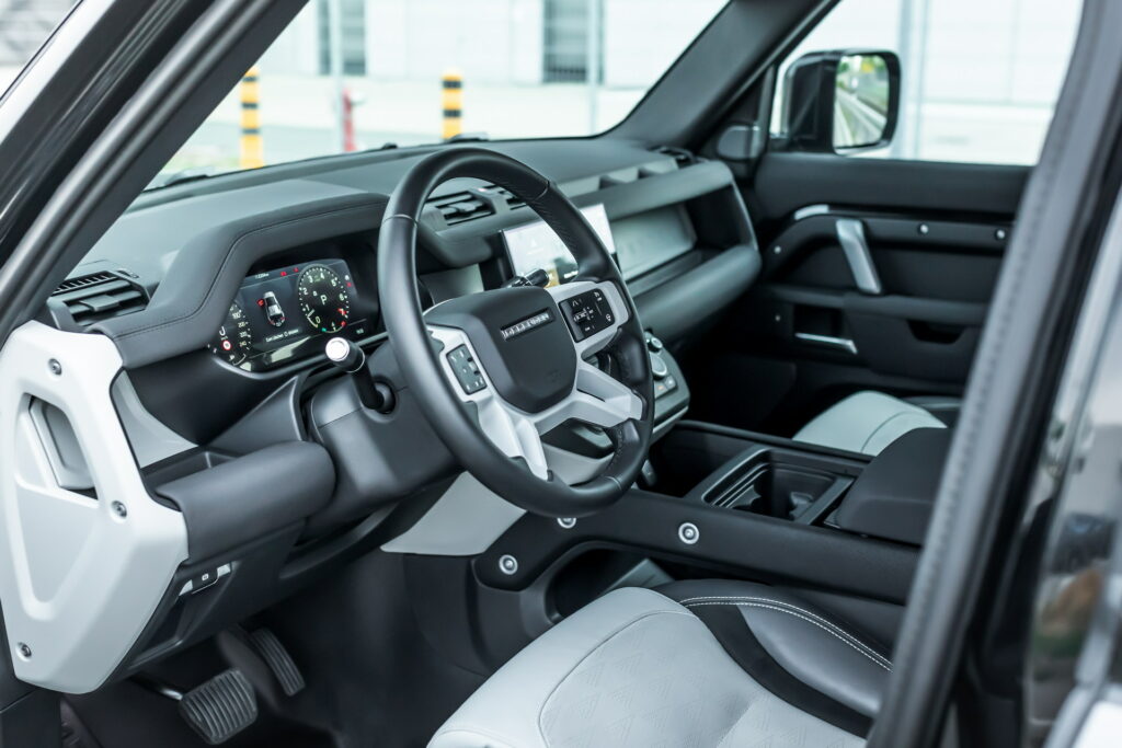 Manhart Gives The Land Rover Defender 505 Hp And 24-Inch Wheels | Carscoops