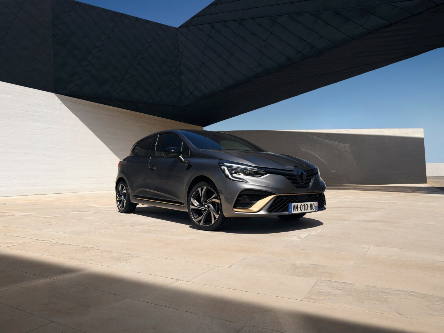 Renault Updates 2022 Arkana Range While Clio And Captur Get E-Tech ...