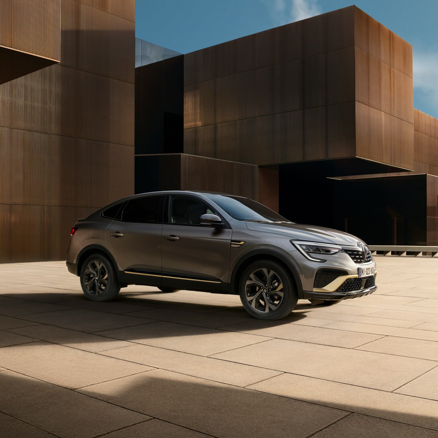 Renault Updates 2022 Arkana Range While Clio And Captur Get E-Tech ...