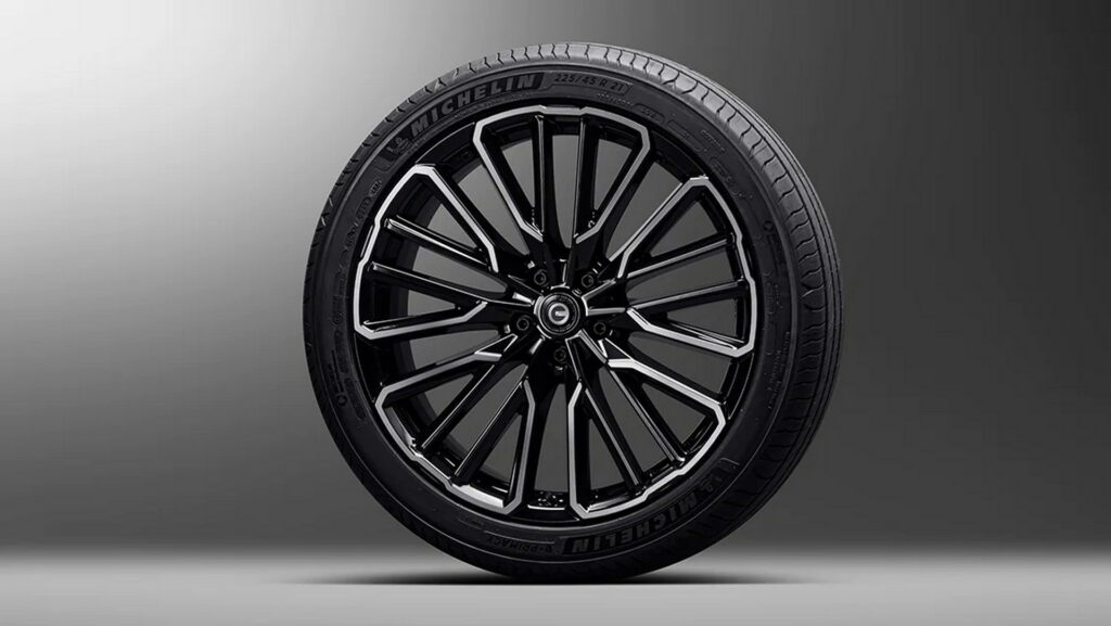 2023 Toyota Crown Gets More Aggressive Looks From GR Parts And ...