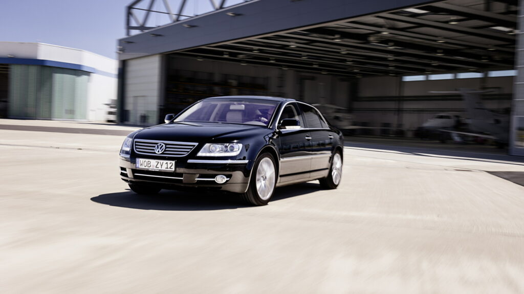VW Shows Near-Production Prototype Of The Axed Second-Gen Phaeton ...