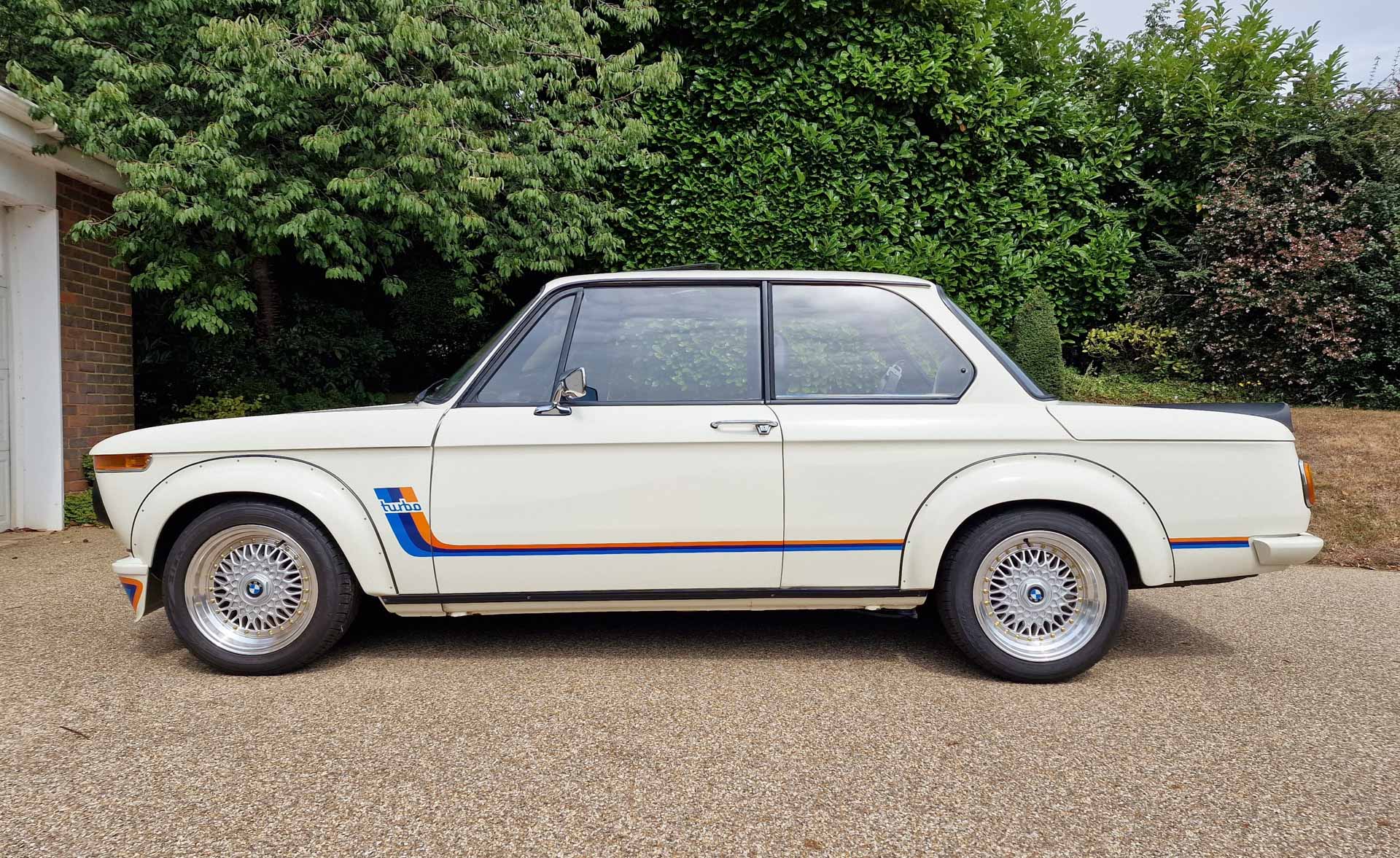 This Glorious Honda-Powered BMW 2002 Has A 9,200 RPM VTEC Surprise ...