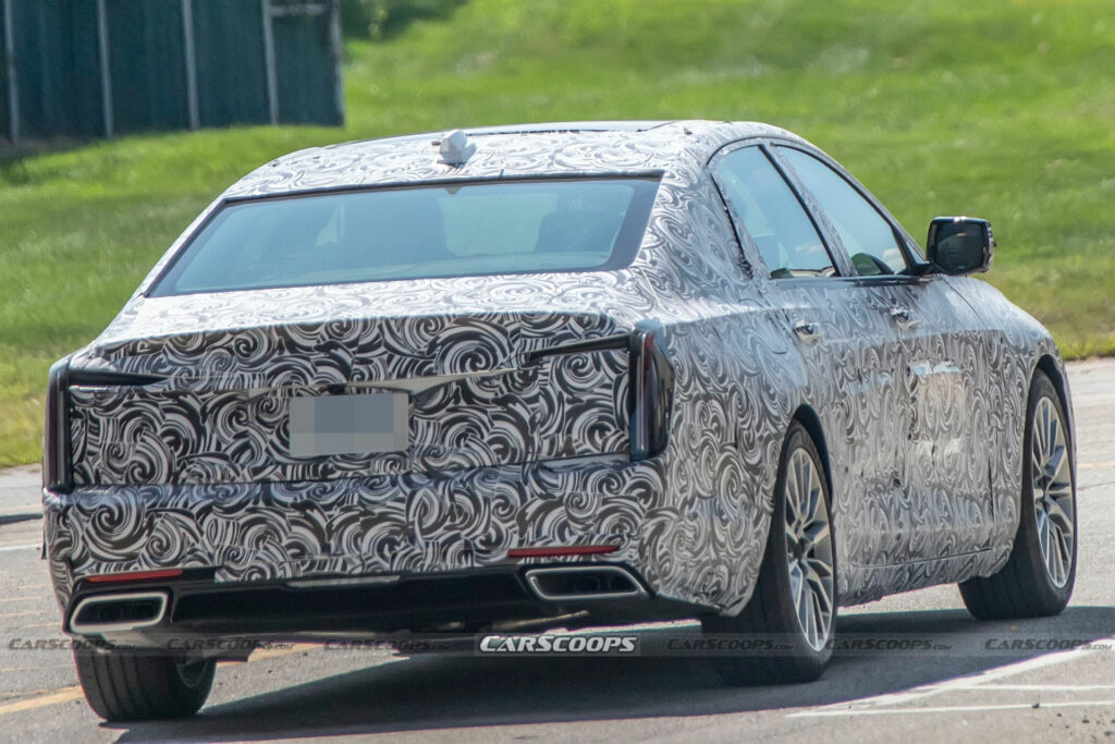 2024 Cadillac CT6 Spied With Production Lighting Units | Carscoops
