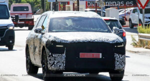 Ford Fusion Active Spied In Europe With Two Slightly Different Designs ...