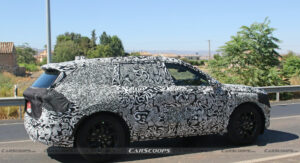 Ford Fusion Active Spied In Europe With Two Slightly Different Designs ...