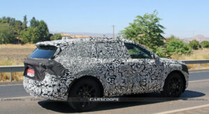 Ford Fusion Active Spied In Europe With Two Slightly Different Designs ...