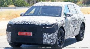 Ford Fusion Active Spied In Europe With Two Slightly Different Designs ...
