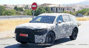 Ford Fusion Active Spied In Europe With Two Slightly Different Designs ...