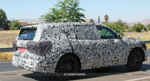 Ford Fusion Active Spied In Europe With Two Slightly Different Designs ...