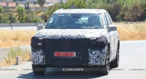 Ford Fusion Active Spied In Europe With Two Slightly Different Designs ...