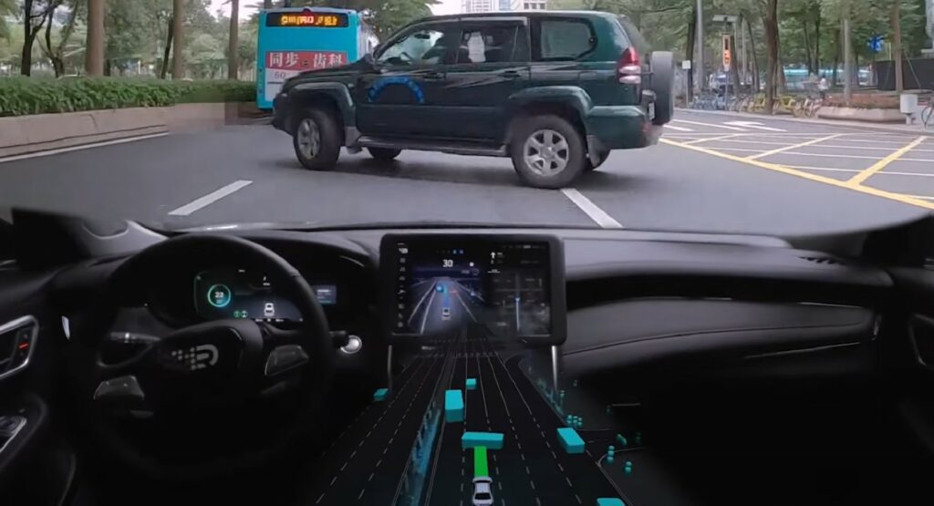 Watch DeepRoute.ai’s Driverless SUV Successfully Navigate Through The ...