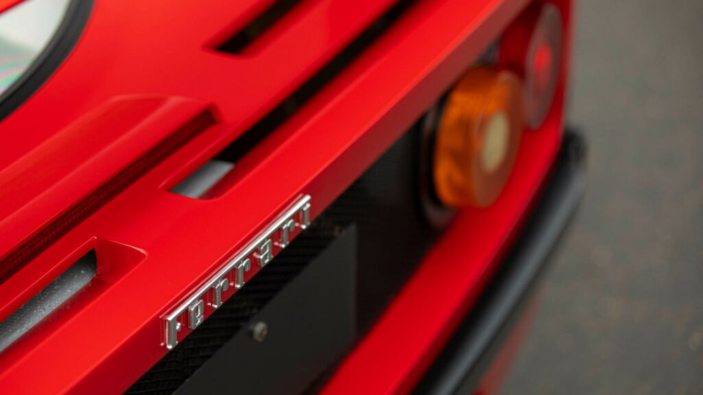 You Won’t Believe How Clean This 15,000-Mile 1990 Ferrari F40 Is ...