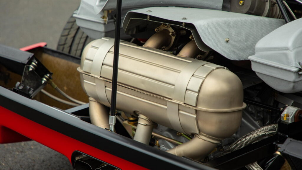 You Won’t Believe How Clean This 15,000-Mile 1990 Ferrari F40 Is ...