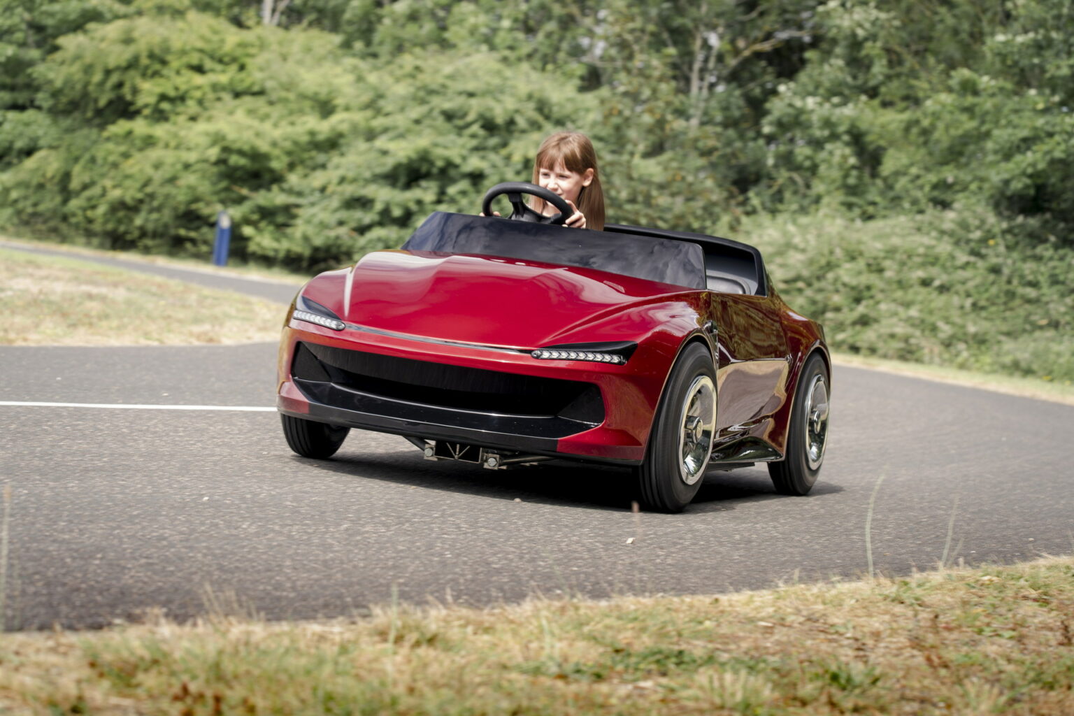 Firefly Sport Is A Tiny EV For Kids That Handles Like A Road Car ...