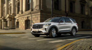 2023 Ford Explorer Revealed In China With Overhauled Exterior And ...