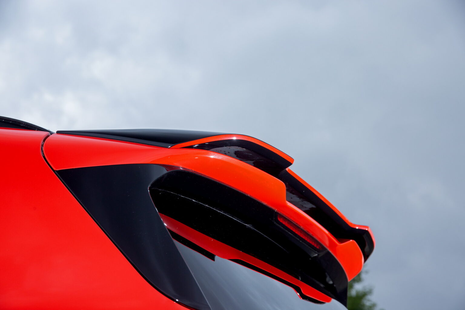 Hamann Turns The BMW X5 M Competition Into “The Big Red” | Carscoops