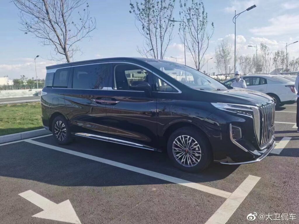 China’s Hongqi Is Making Its First Luxury Minivan, The HQ9 | Carscoops