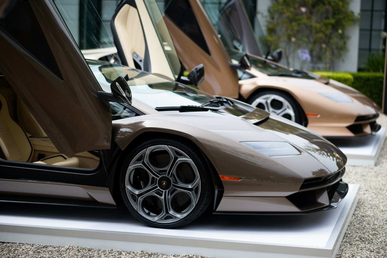 Lamborghini Delivered The First Two U.S. Countach LPI 800-4s At ...