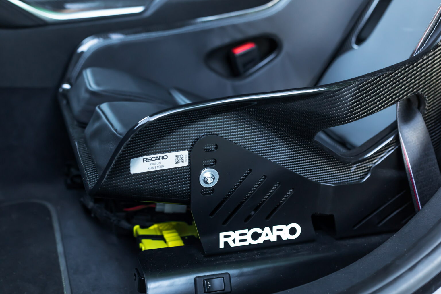 Manhart’s New MH3 GTR Is A 641 HP BMW M3 With Carbon Recaros | Carscoops