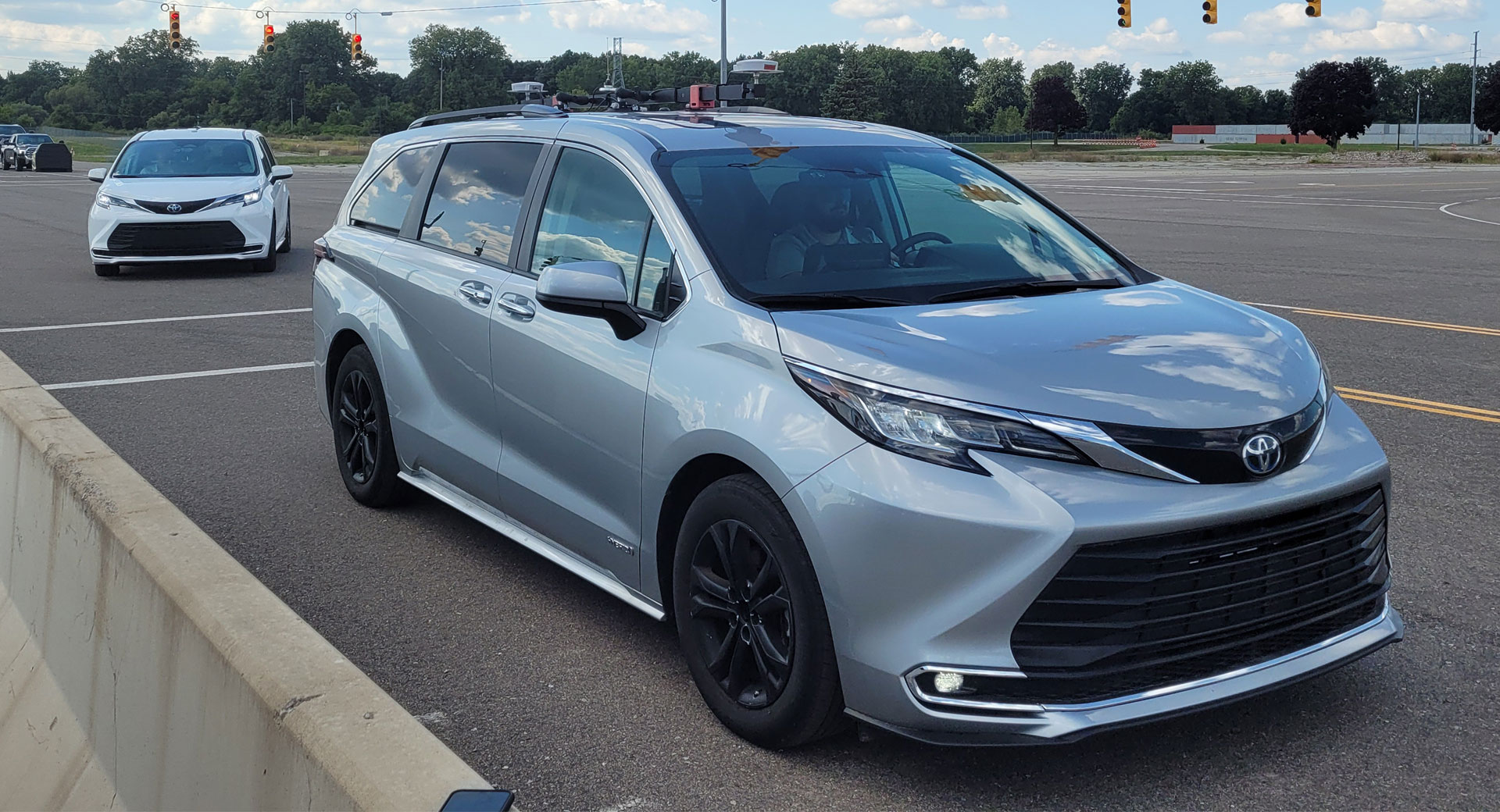 Toyota Plays Follow The Leader With Autonomous, Hitchless Towing Tech ...