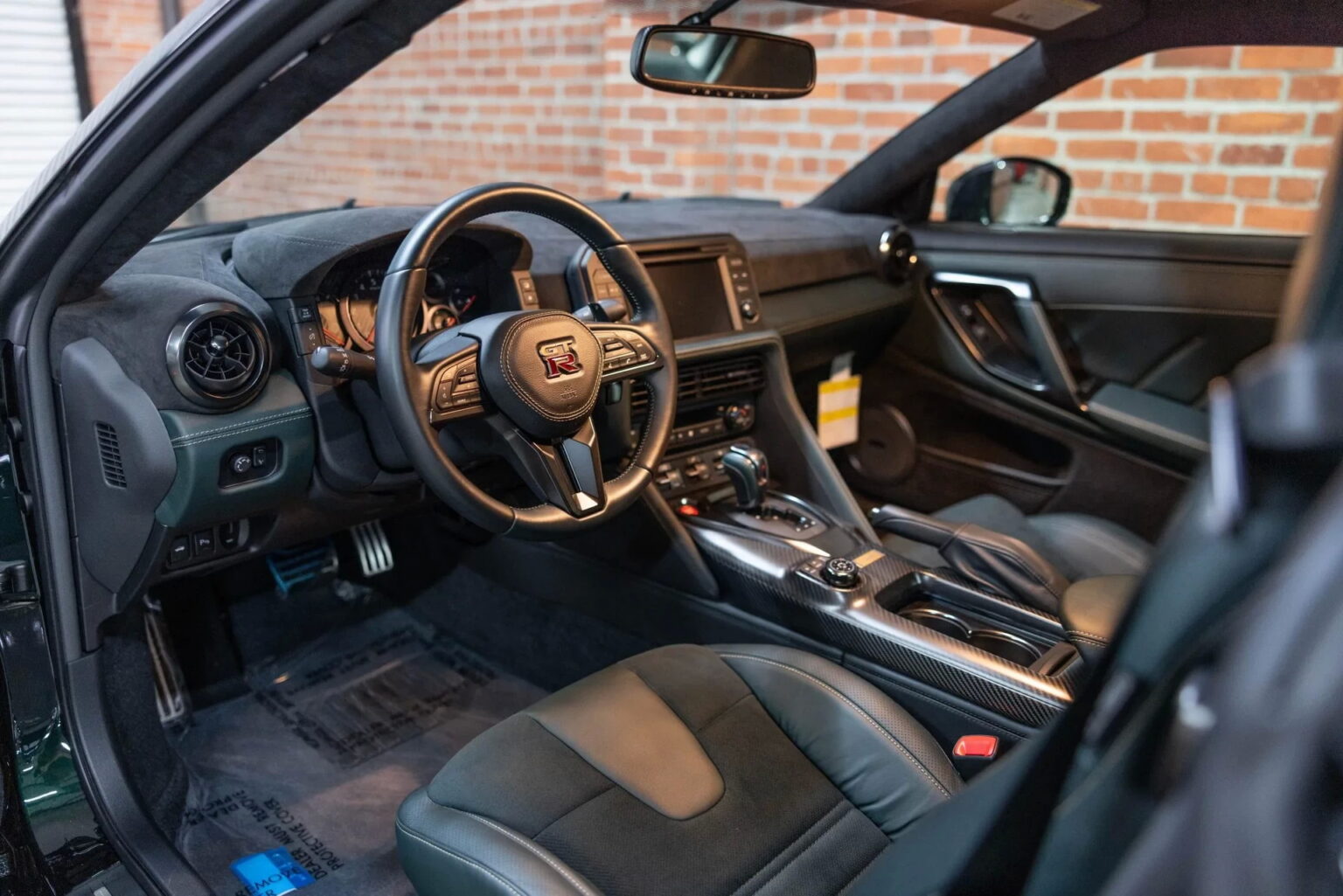 A 145-Mile 2021 Nissan GT-R T-Spec Sold For Over $200,000 On Bring A ...