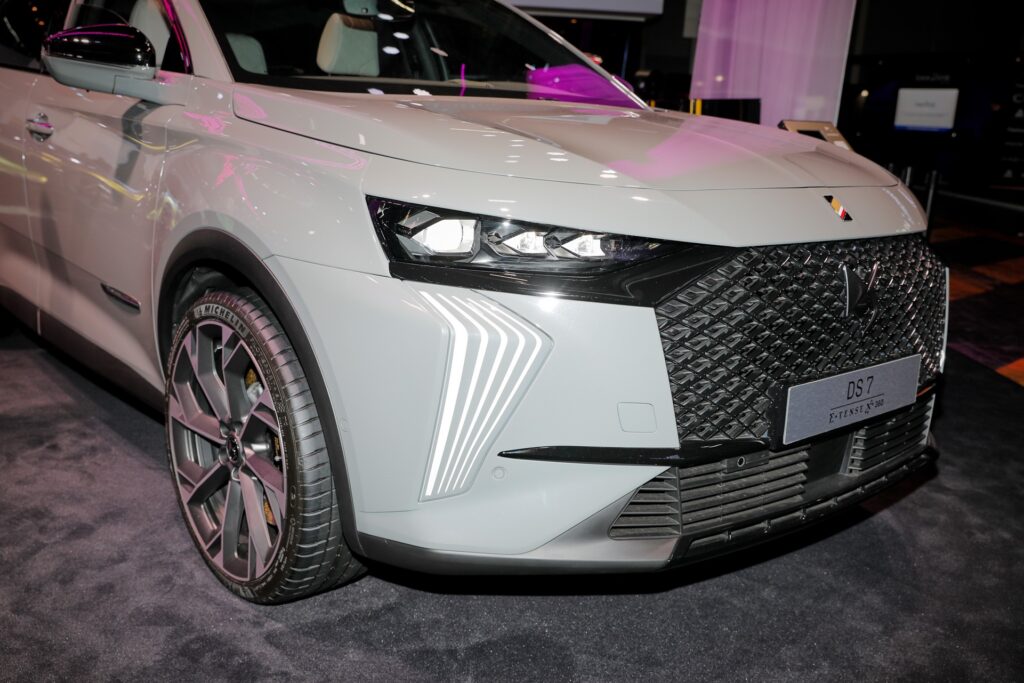 2023 DS 7 E-Tense Is One Pricey French Crossover That Tops Out At € ...