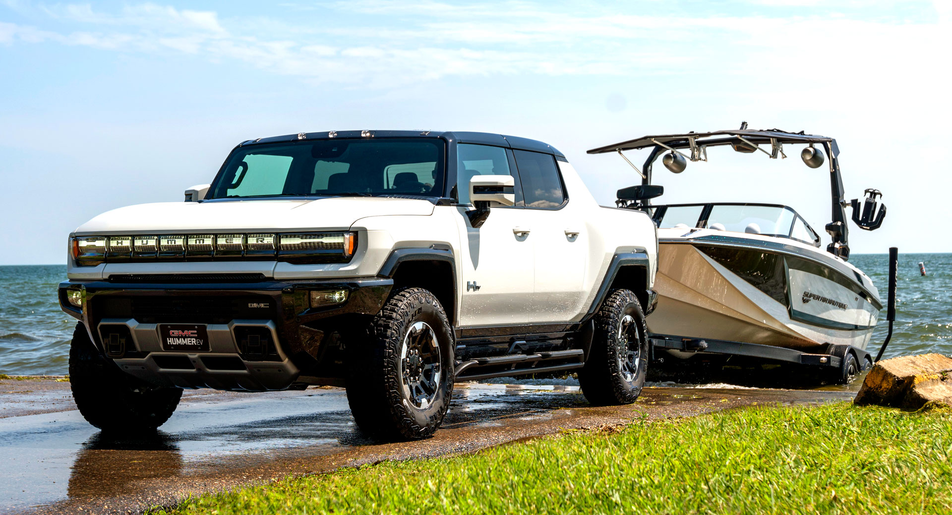 GM Betting On High-End Luxury Imports To Get Its Mojo Back In China ...