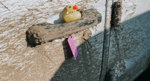 Ducking Huge! Jeep Bringing The World's Largest Rubber Duck To Detroit ...