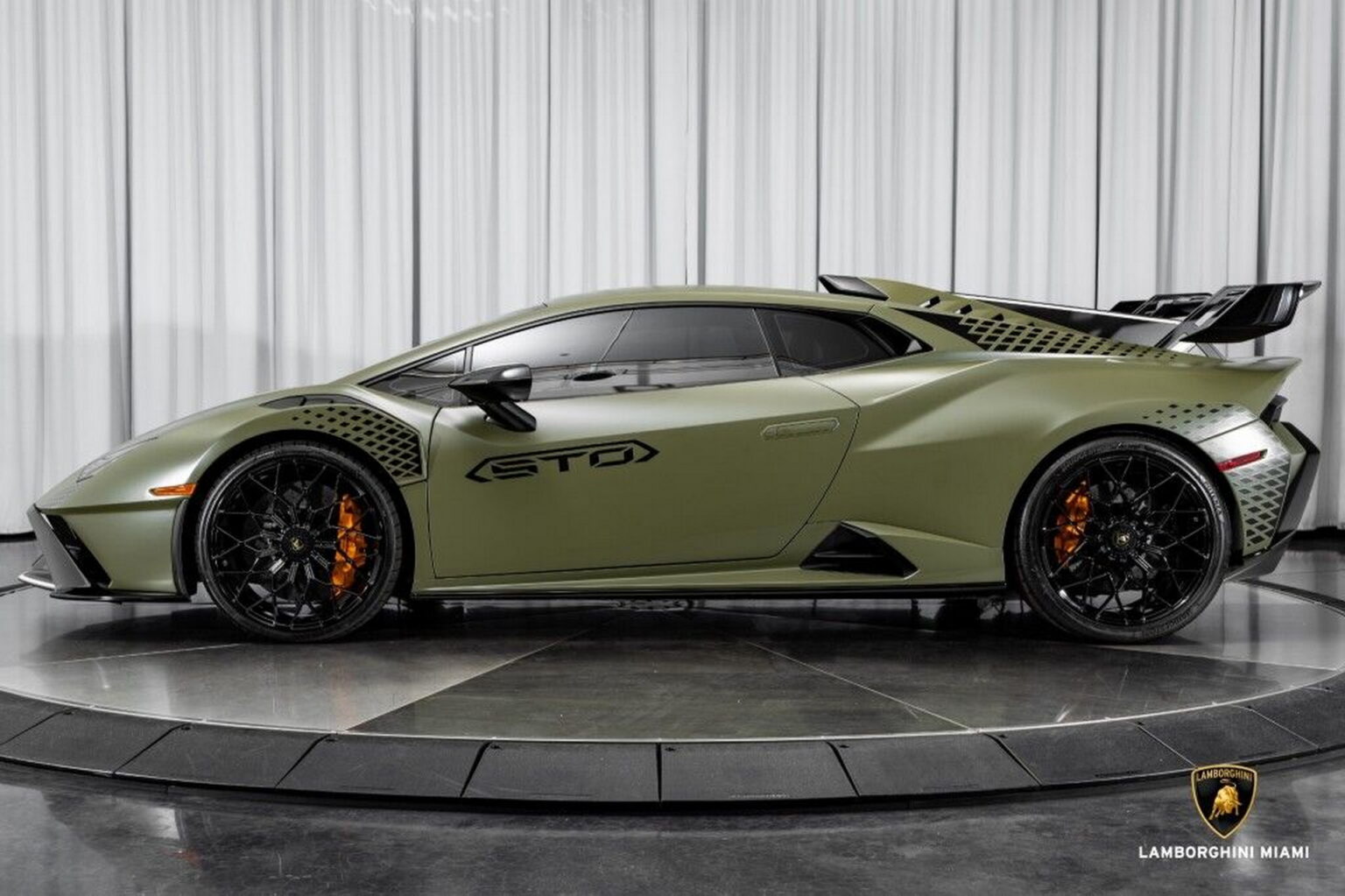 Lamborghini Huracan STO In Verde Turbine Matt Will Make Anyone Green ...