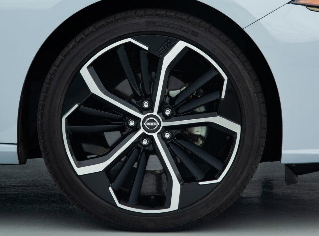 2023 Nissan Altima Gets A Minor Price Hike To Accompany Its Facelift ...