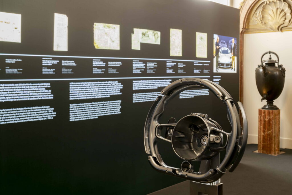 The New Pagani Utopia Looks Even Better In A Bare Carbon Fibre Body ...