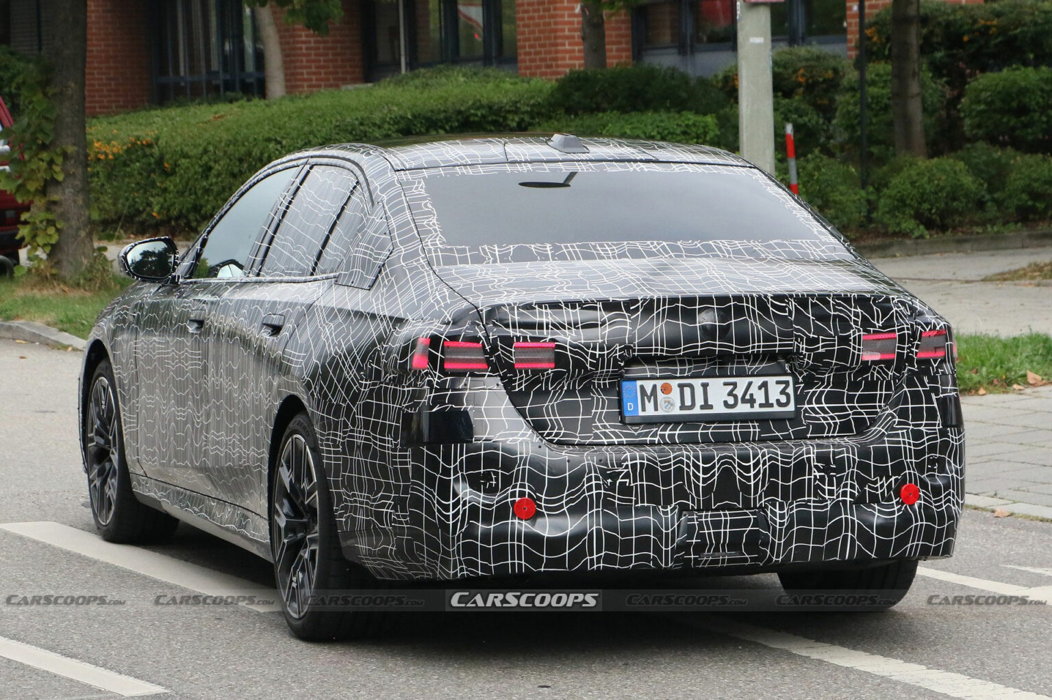 2024 BMW 5-Series Continues Its Striptease And Gives Us A Better Look ...