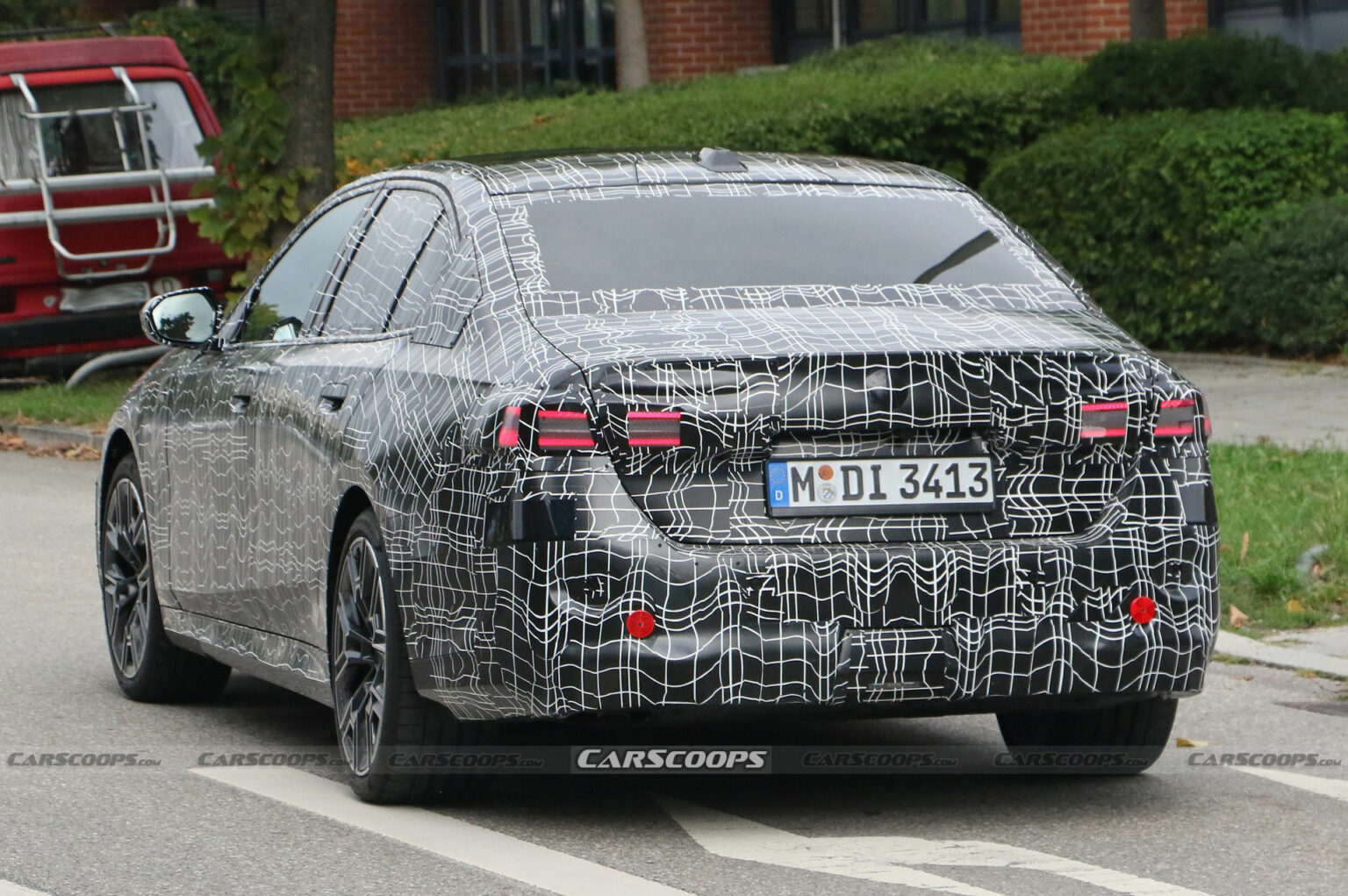 2024 BMW 5-Series Continues Its Striptease And Gives Us A Better Look ...